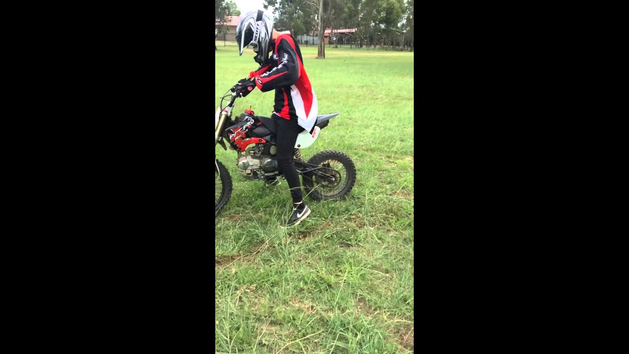 140cc pit pro ( grass burnout ) - YouTube