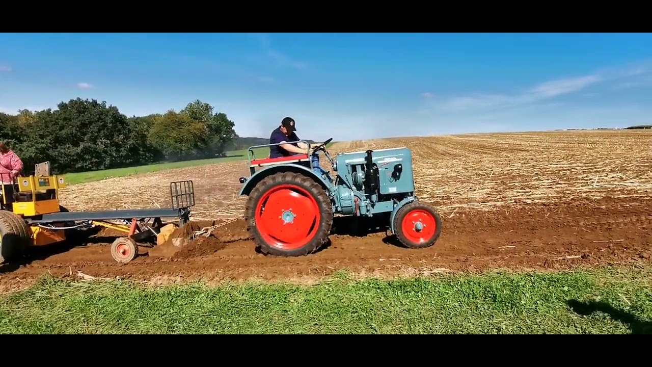 Eicher ED 16 vor dem Bremswagen Schlepperbande Honsberg - YouTube