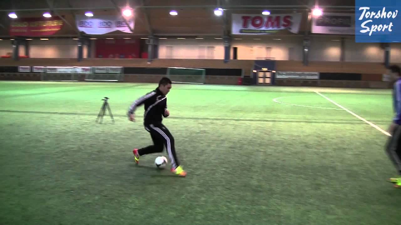 Adidas Tango 12 Matchball UEFA Euro 2012 Test - YouTube