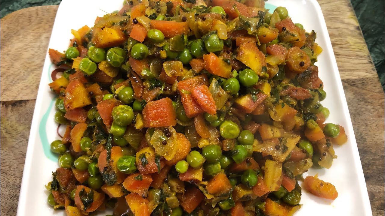 Gajar Mutter Sabji Recipe in PUNJABI | गाजर मटर की सब्जी कैसे बनाये ...