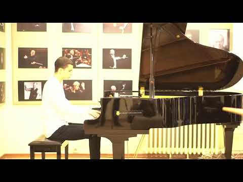 Nocturne No. 20 in C Sharp Minor - Mert Adil Tokat - F. Chopin 2018.10.28