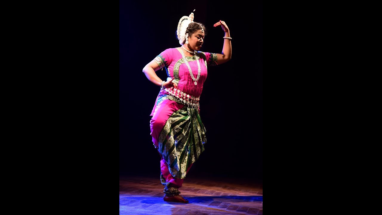 Battu - Odissi Dance by T Nivedita .... - YouTube