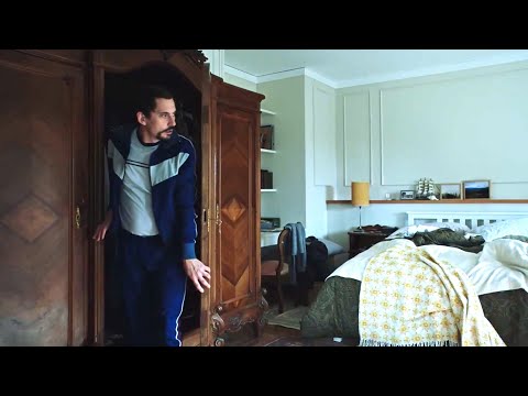 VIVE ESCONDIDO EN EL ARMARIO DE UNA FAMILIA RESUMEN (Resumen De Peliculas)