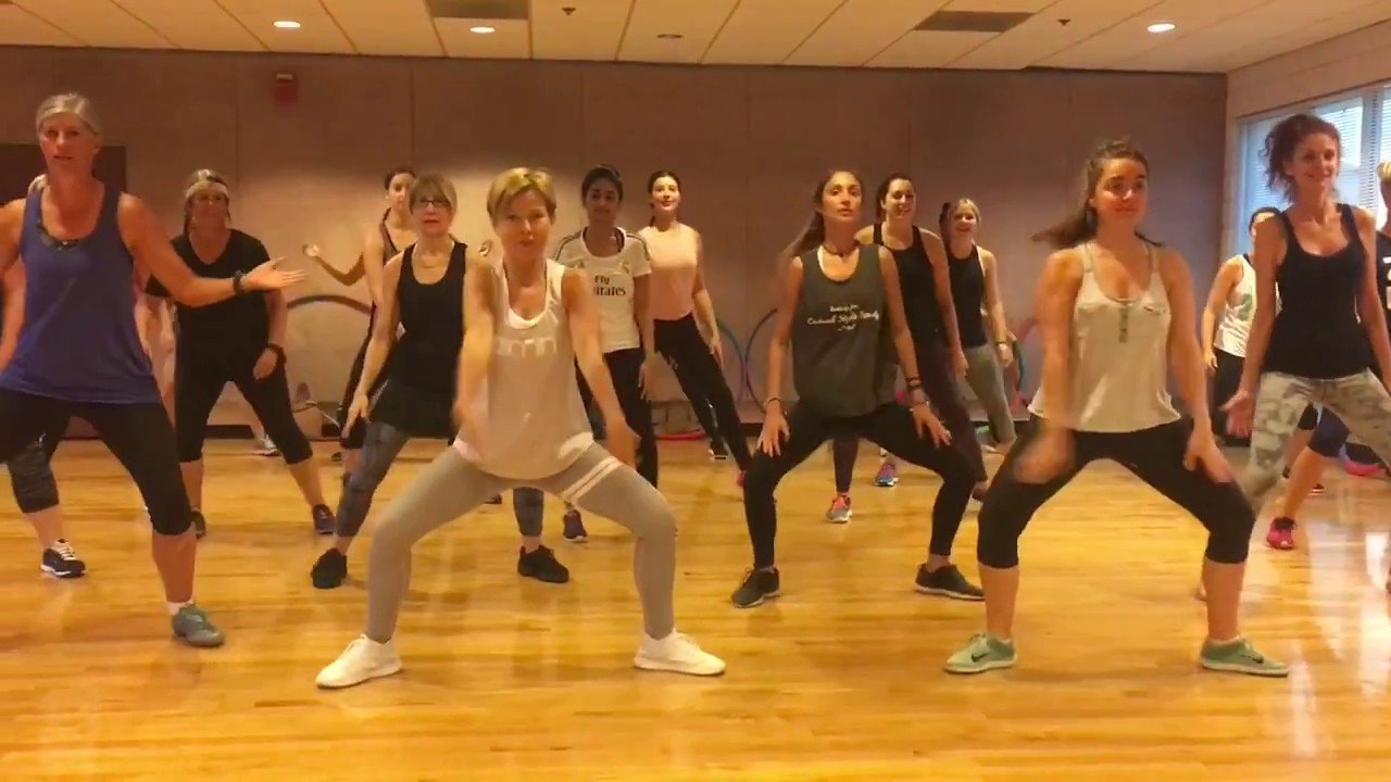 "SUA CARA" Major Lazer - Dance Fitness Workout Valeo Club - YouTube