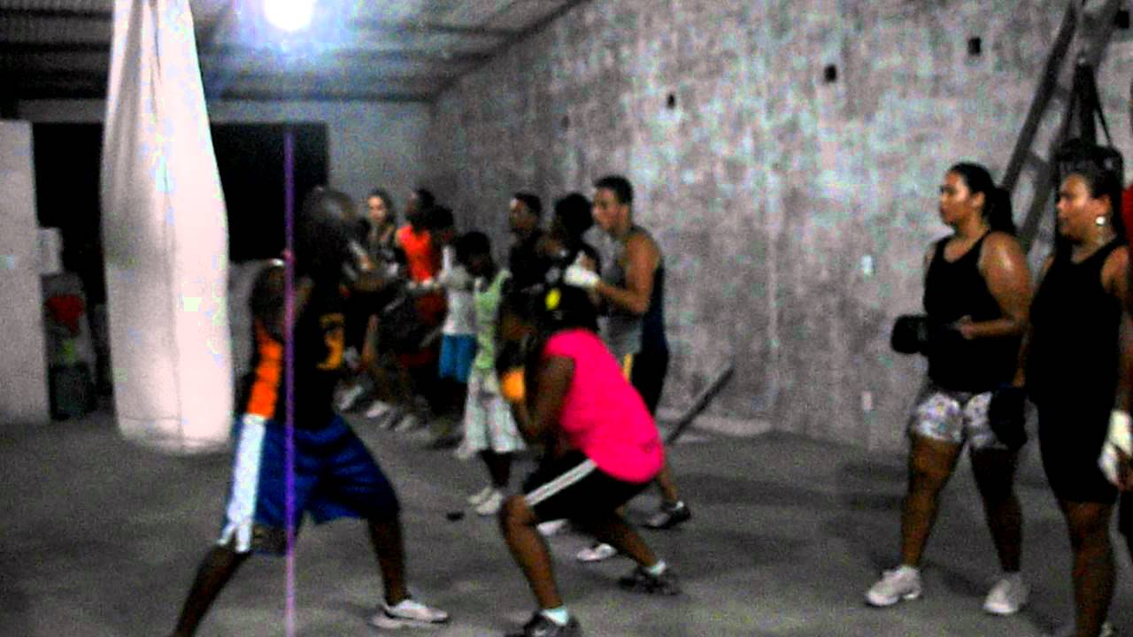 treino de boxe Prof Luciano Moreira Parte I - YouTube