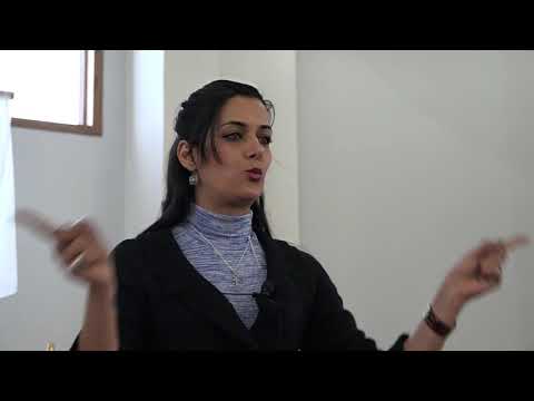 Aynaz Anni Cyrus - Growing up Muslim