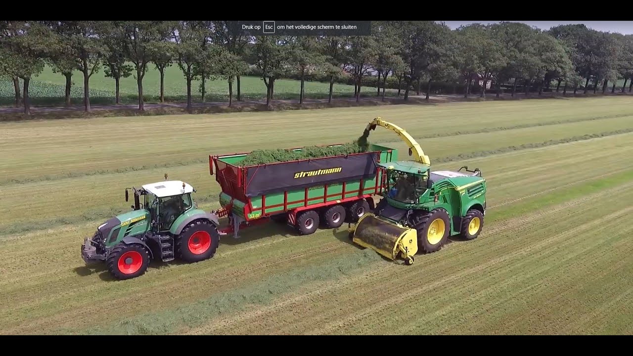 Grass silage | John Deere 8700i | 5x Fendt | Strautmann | Gras hakselen ...
