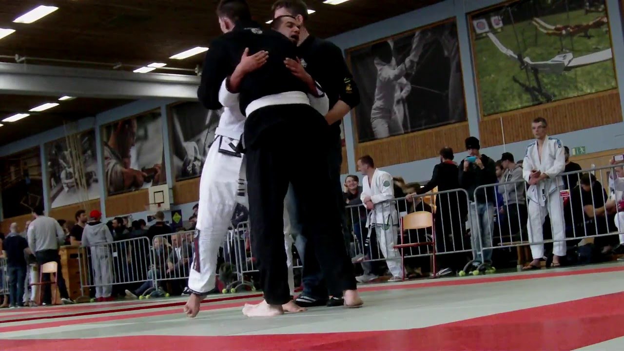 Marlon Gruchot Kamikaze Bjj vs Alexander Divis - YouTube