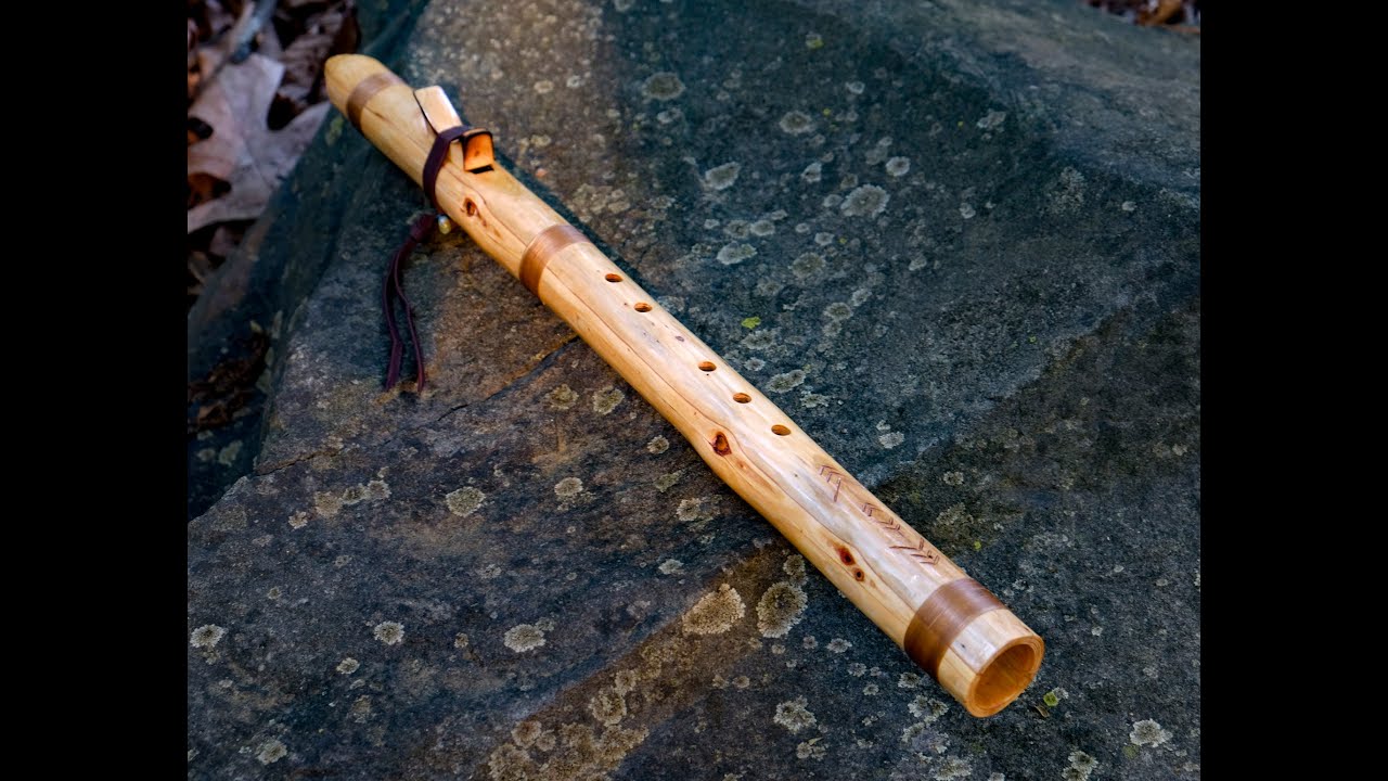 Elegant Native American style redwood branch flute in G 432hz - YouTube