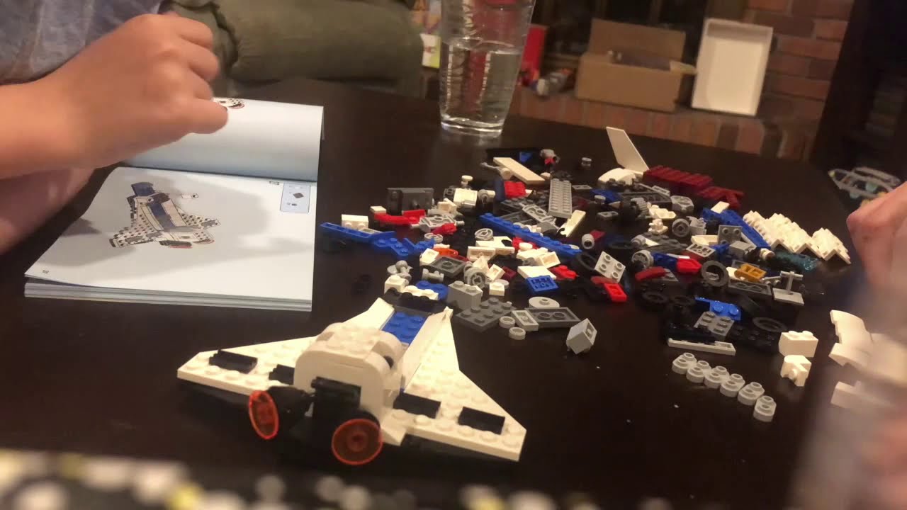 Speed Build- LEGO Creator 3 in 1 Shuttle Transporter - YouTube