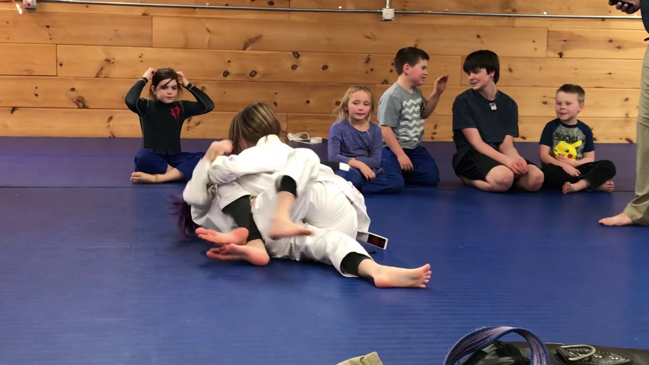 Jiu Jitsu Sisters - YouTube