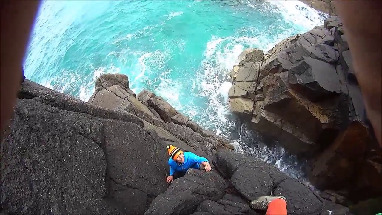 commando ridge, Bosigran, Cornwall - YouTube