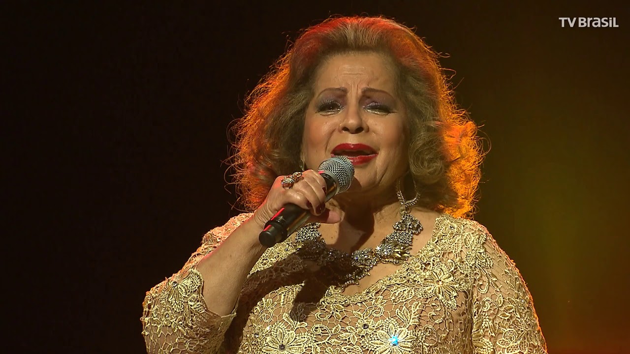 Angela Maria interpreta a clássica "Como é grande o meu amor por você ...