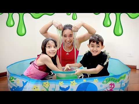 BABA DE SAPO NA MAMÃE!!! ★ SLIME BUCKET CHALLENGE ★ Brincadeira de ...