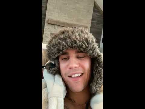 Justin and Hailey Bieber Baldwin cuddles - 2020 IG live Instagram