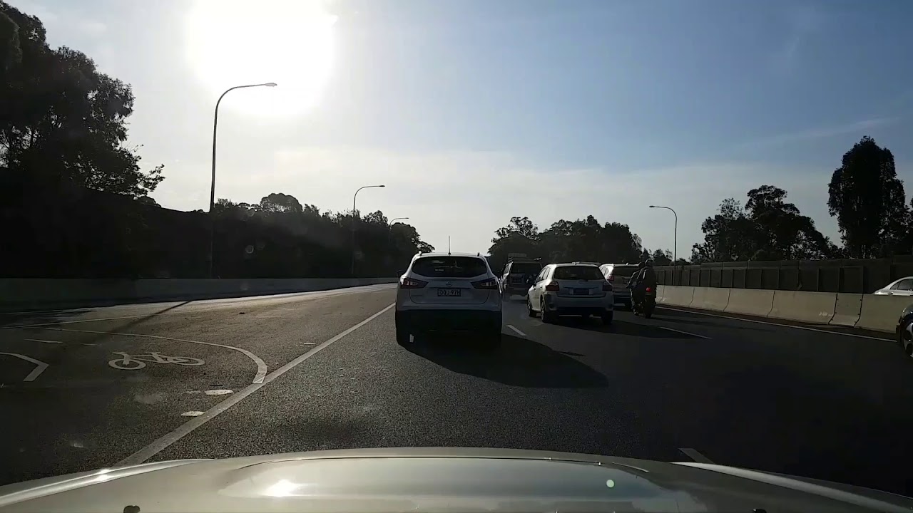 Selfish Lady In A Nissan Qashqai Number Plate DQJ97H Passing Cars selfish-lady-in-a-nissan-qashqai-number-plate-dqj97h-passing-cars