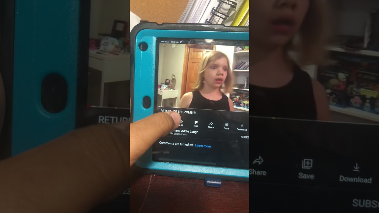 Jillian And Addie Laugh in a Nutshell - YouTube