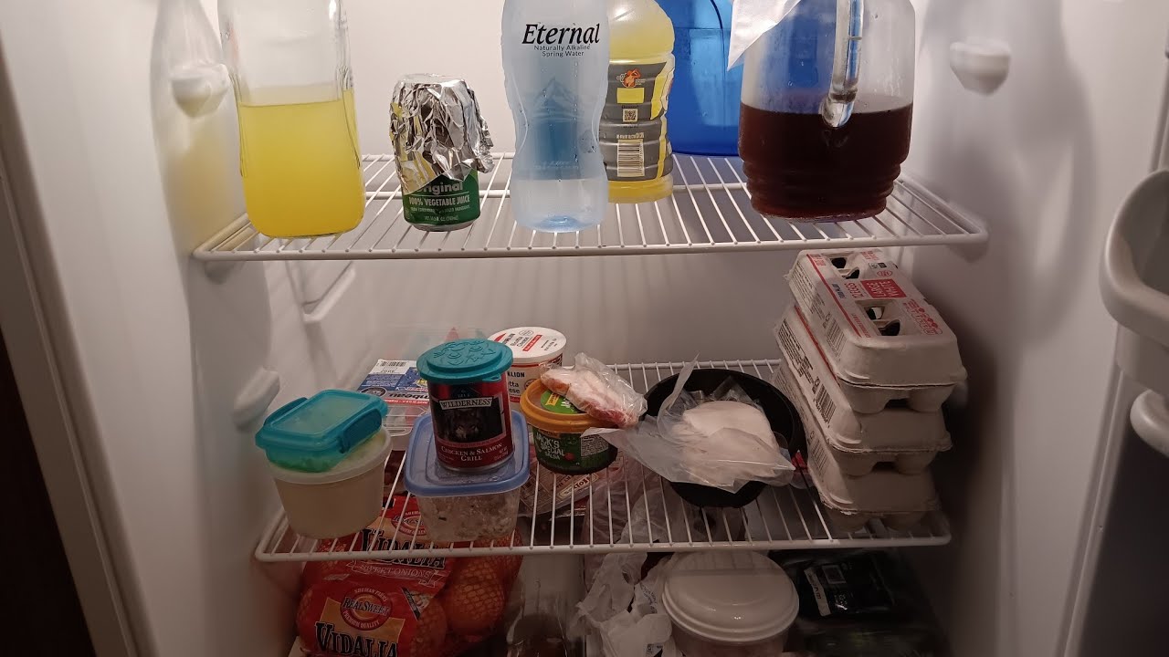 Cleaning Out Fridge - YouTube