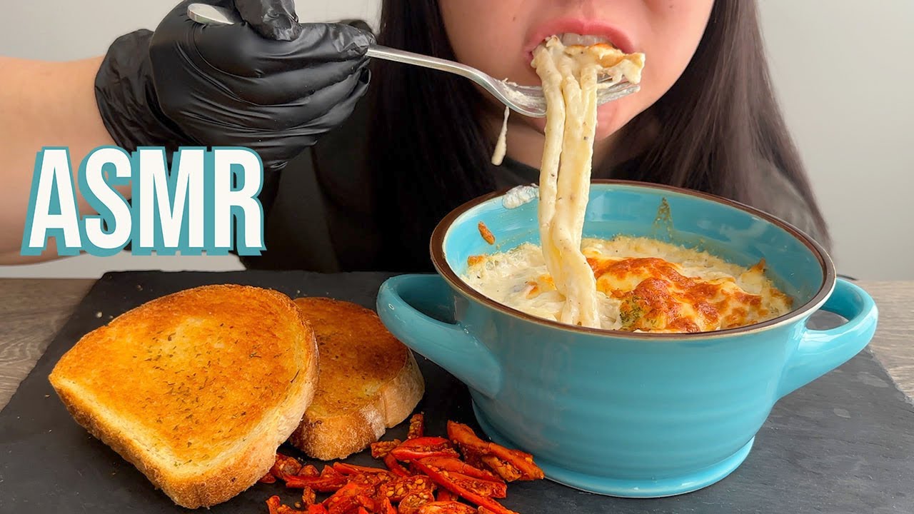 ASMR EXTRA SAUCY CREAM BAKED UDON NOODLES + CRISPY FRIED CHILLIES ...