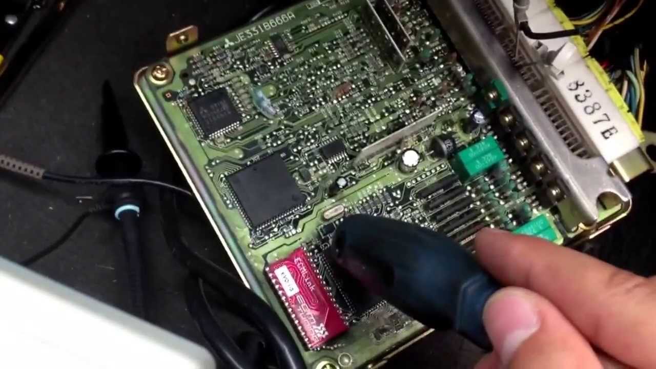 Cold solder joints causing issues with ECMlink - YouTube