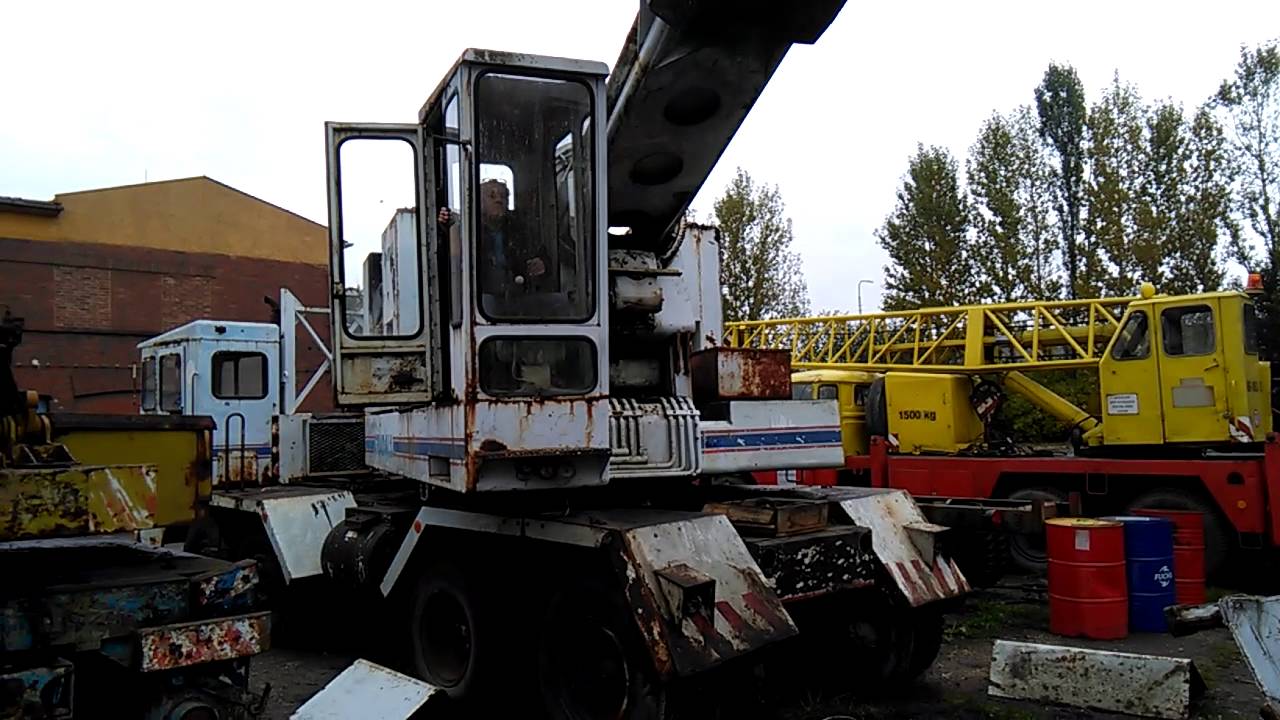 Gradall G1000 8x4 Still working - YouTube