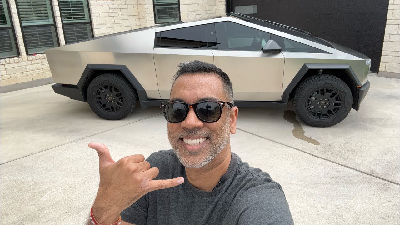 Tesla Cybertruck AWD - Exterior and Interior Overview and Review - YouTube