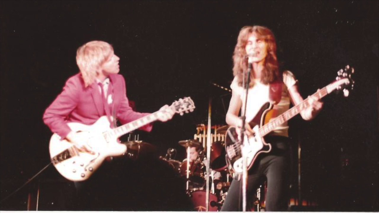 6. The Camera Eye (Rush- Live in Chicago, 3/1/1981) - YouTube