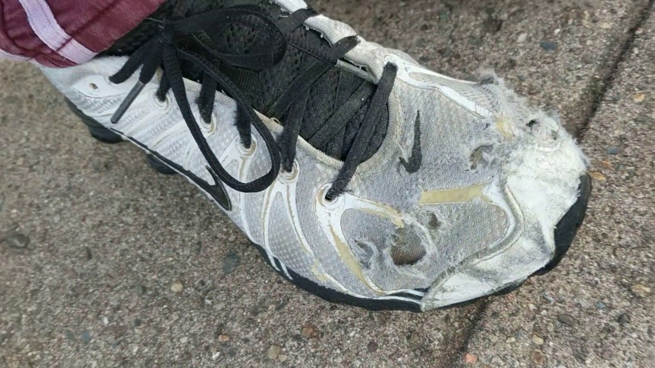 Wrecking Nike Shox Running Shoes-Afternoon Walk-1 - YouTube