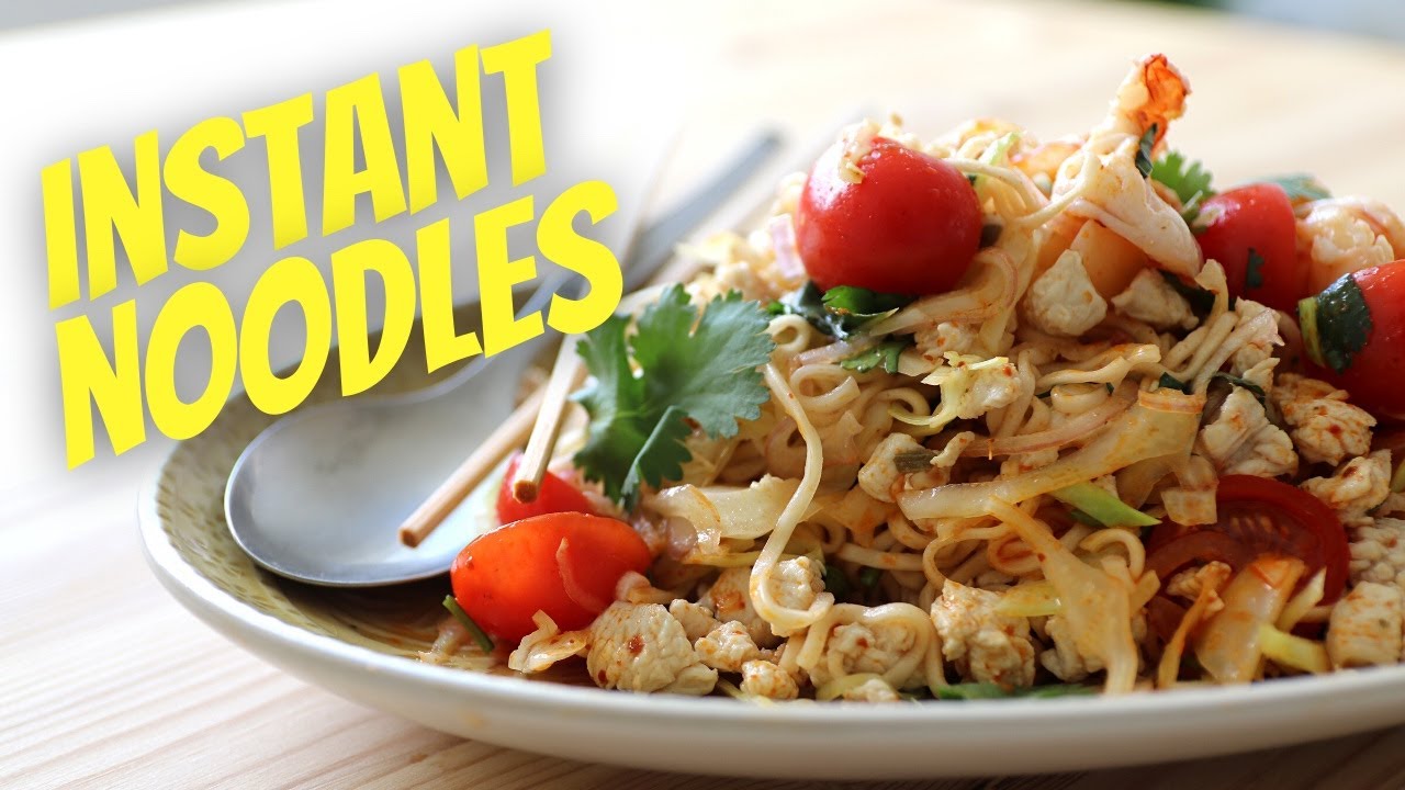 Instant Noodle Salad - Yum Mama Salad With Prawns & Chicken - YouTube