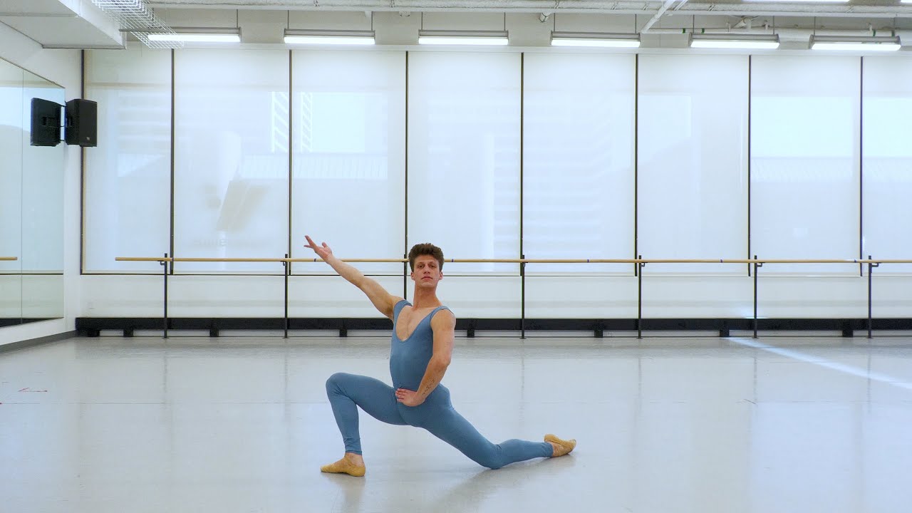 Tour en L’air | Ballet West Glossary - YouTube