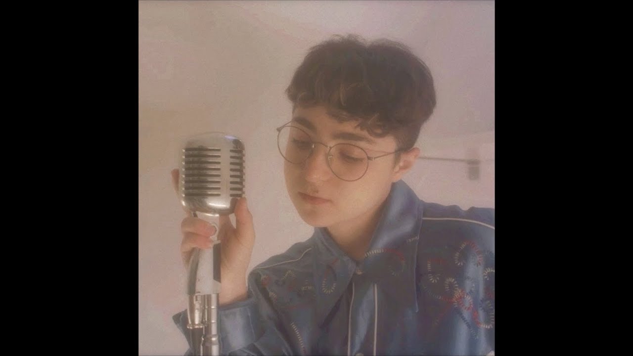 Claud: Nostalgic, groovy synth-pop that will make you want to dance and ...