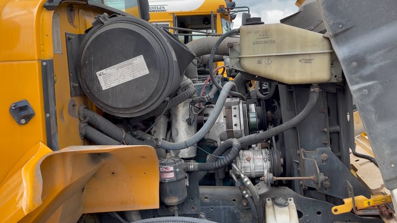 Cy-Fair ISD Lot #37 2000 International Thomas School Bus - YouTube