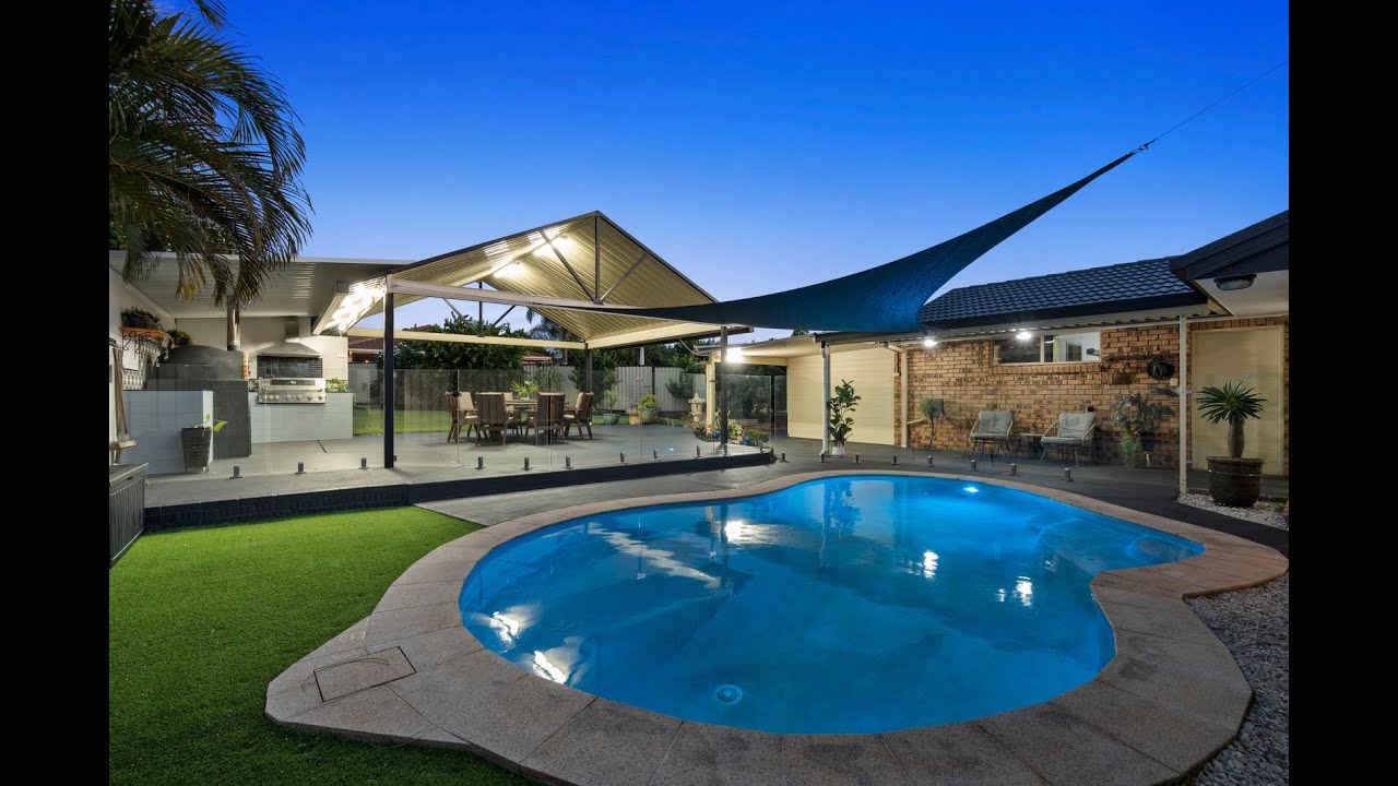 Simon Salm Presents - 24 Nottingham Drive, Victoria Point - YouTube