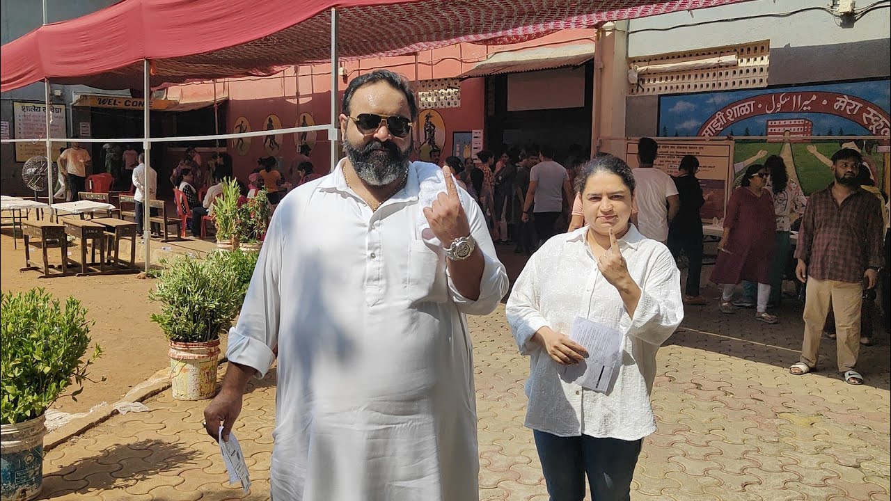 सफल ग्रुप के मालिक #Sanjay #Asrani परिवार के साथ मतदान किया.सभी किया ...