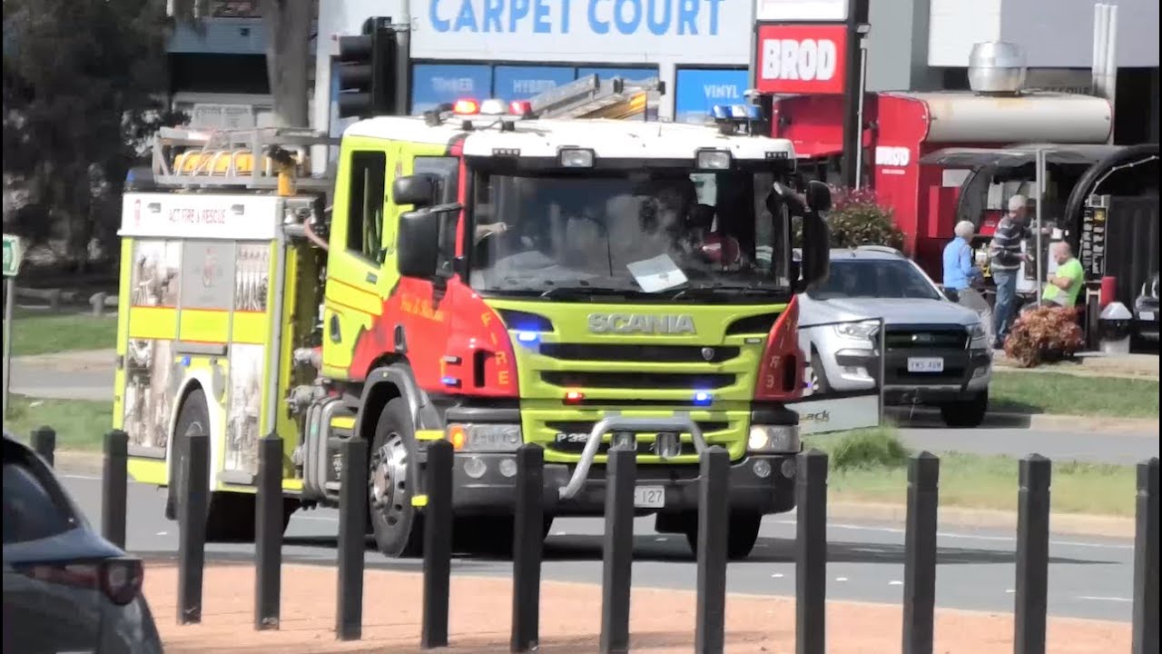 ACT Fire & Rescue P1 Responding to an MVA - YouTube