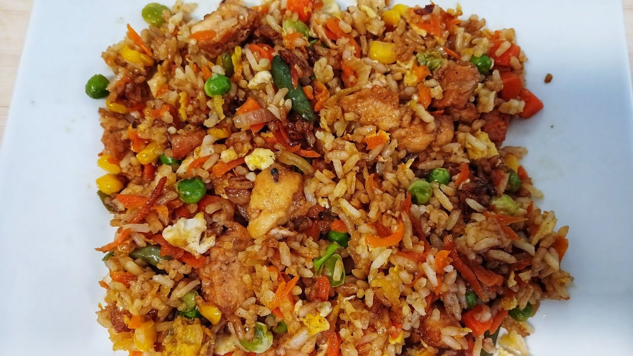 Flavor-Packed Chicken Fried Rice - YouTube