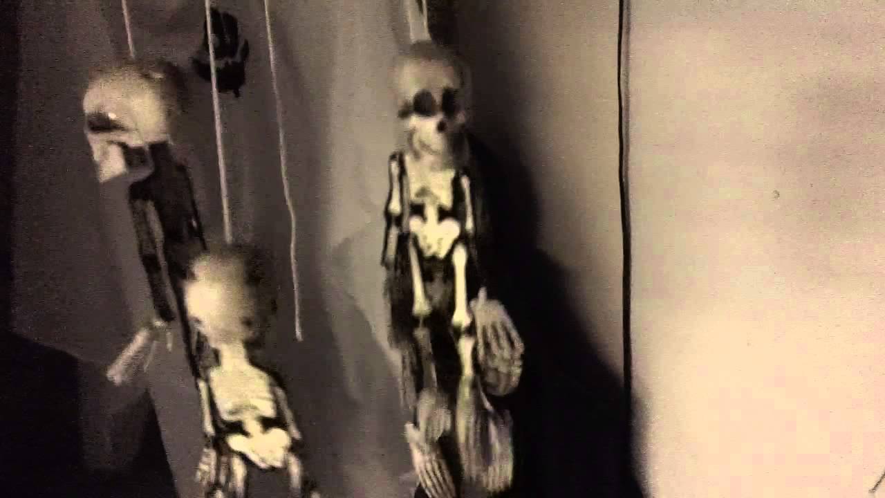 halloween skeleton wind chimes - YouTube