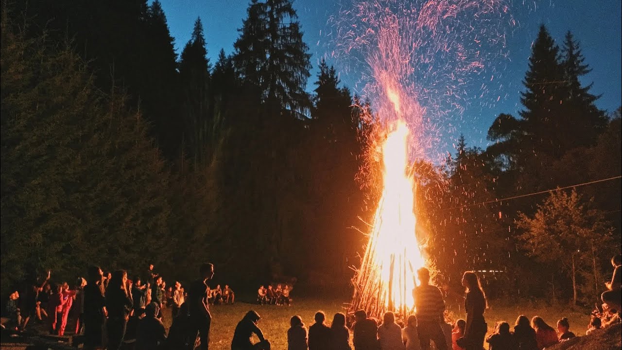 I BLACKED OUT AT THE BONFIRE STORYTIME - YouTube