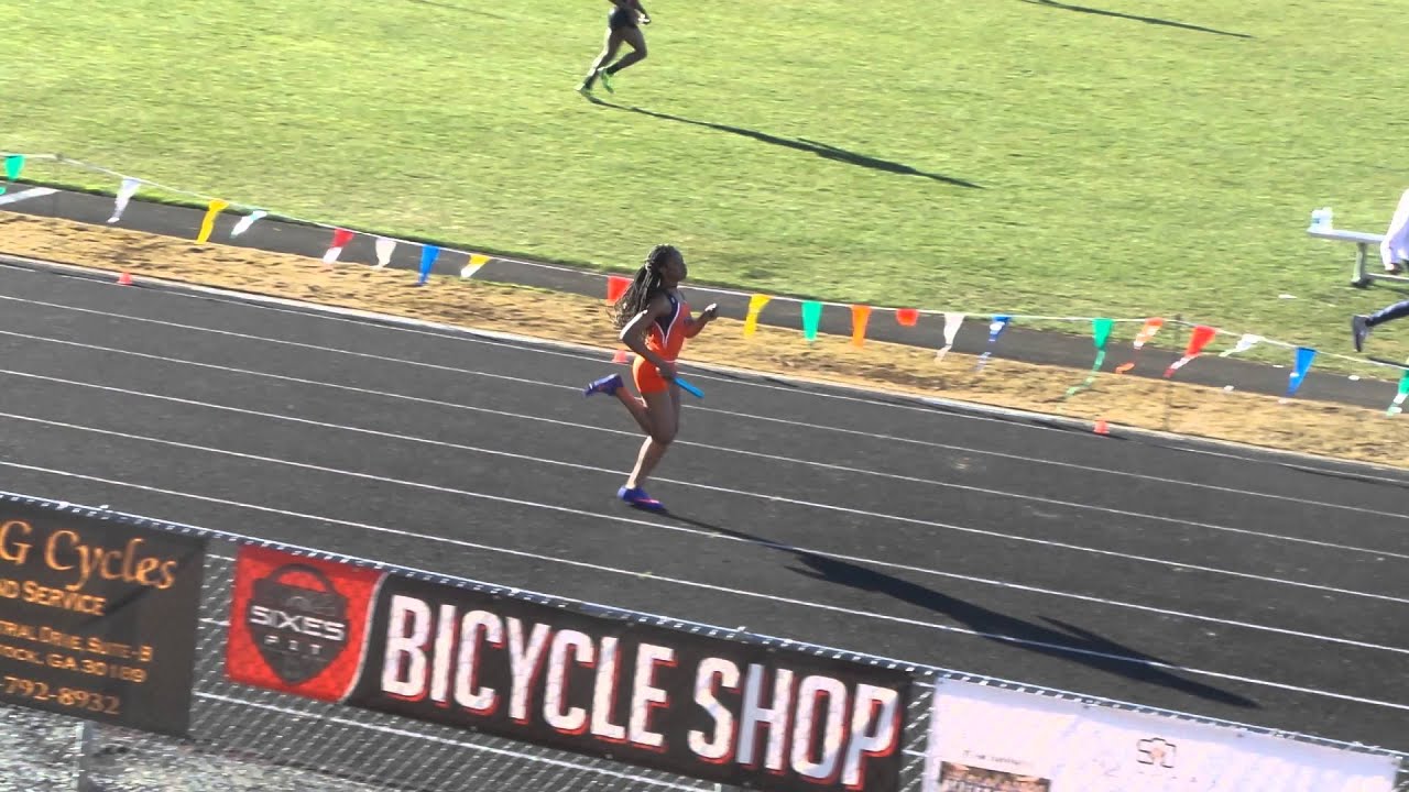 NSHS TEAM A 4X400m - Kennedy Crawford, Micaiah Ransby, Tyra Williams ...