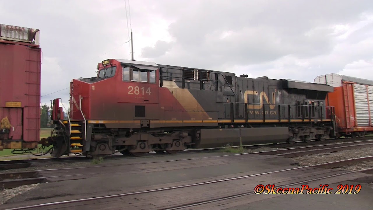 SP Trains #1237 Meet at AB 2019-07-19 - YouTube