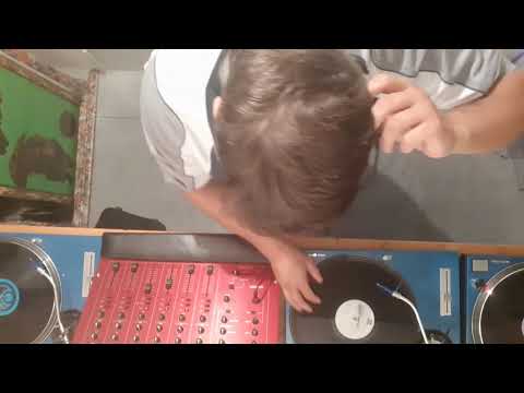 DJ Marco Di Prima with FORMULA SOUND FSM-600 and three Tecnics TECHNO ...