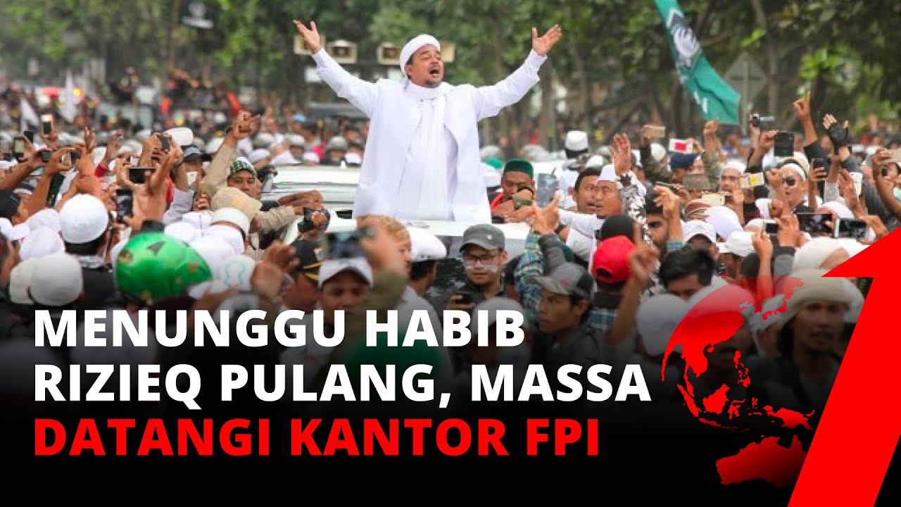 Menunggu Kepulangan Habib Rizieq, Massa Mulai Datangi Kantor FPI ...