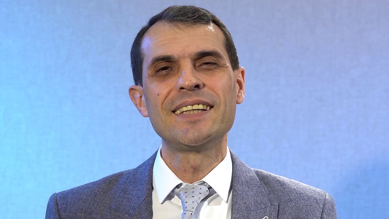 Frica, Andrei Moldovanu predica - YouTube