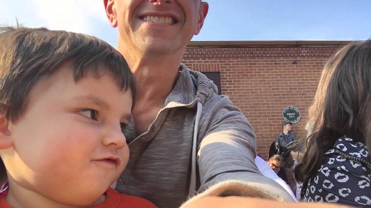 Family day out to see thomas and the fat controller at didcot - YouTube