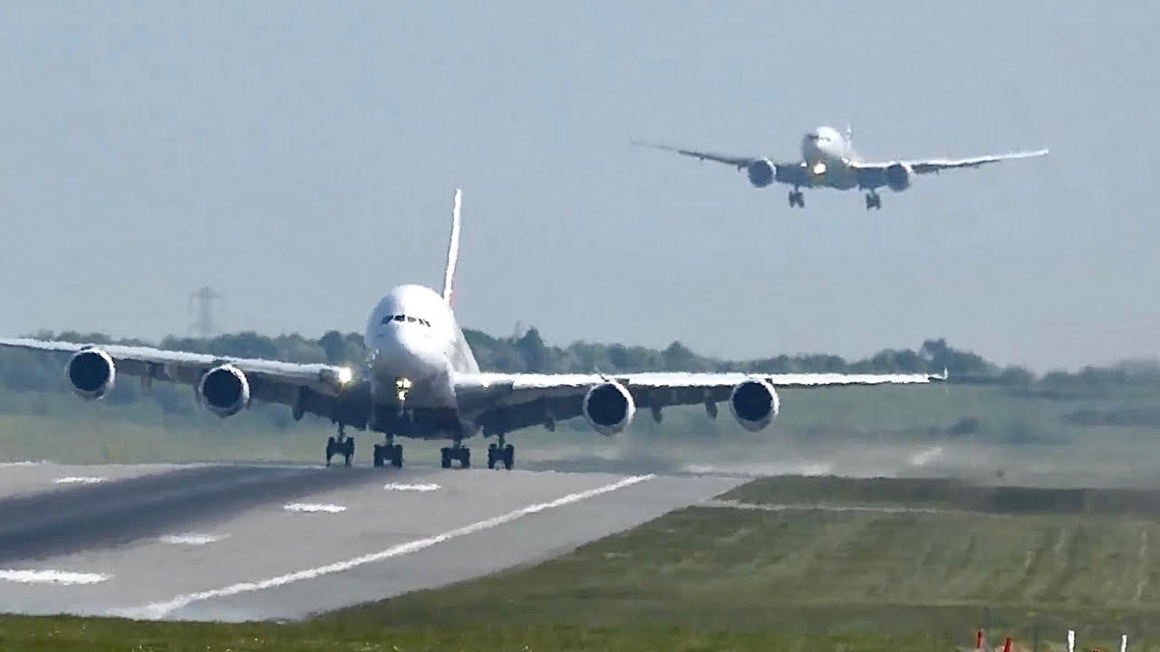 Plane Approaches Too Close - YouTube