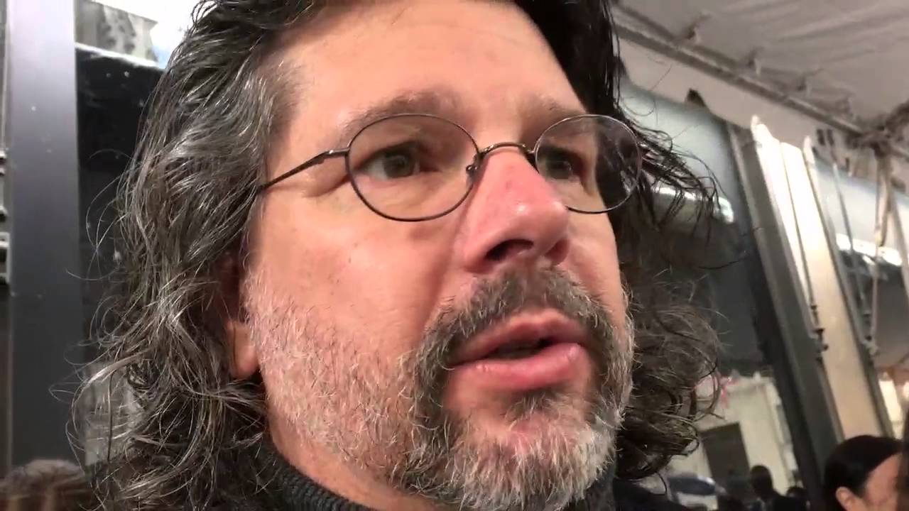 Ron Moore Talks Wounds with Outlander Anatomy - YouTube