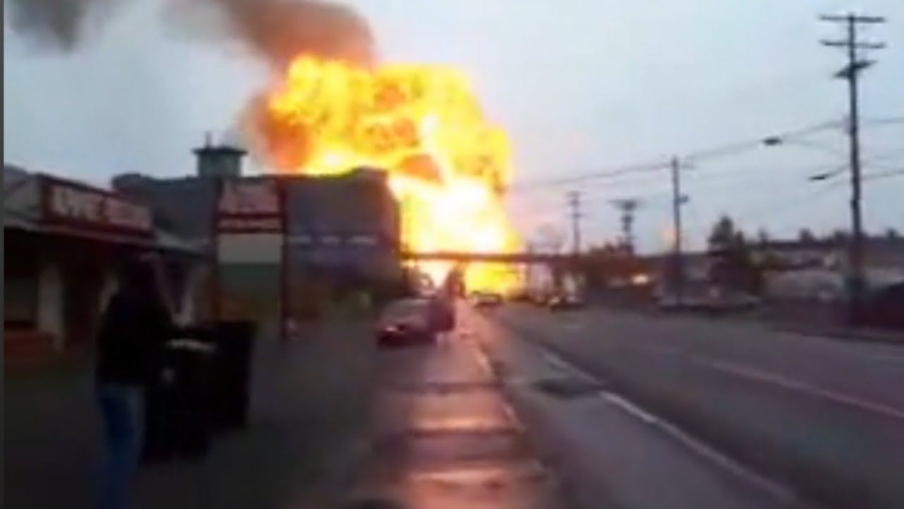 Tacoma Atlas Foundry Explosion 2007 - YouTube