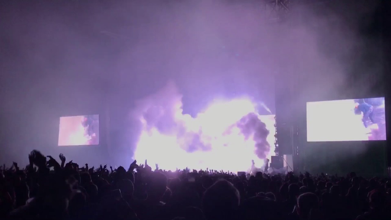 Chance The Rapper - Chain Smoker (Live Boston Calling 2017) - YouTube