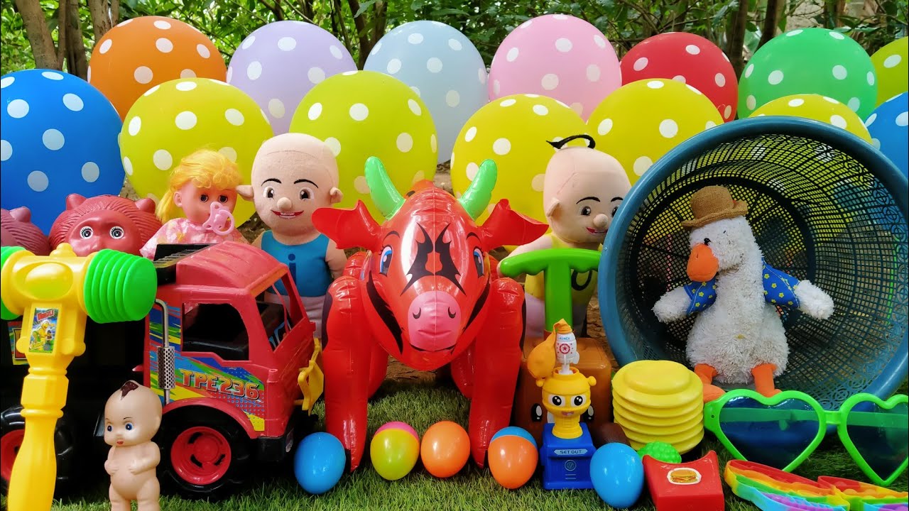 Yuhuu!!! Menemukan Balon Karakter,Bebek Angsa,sapi,Ikan Mas, Meletus ...