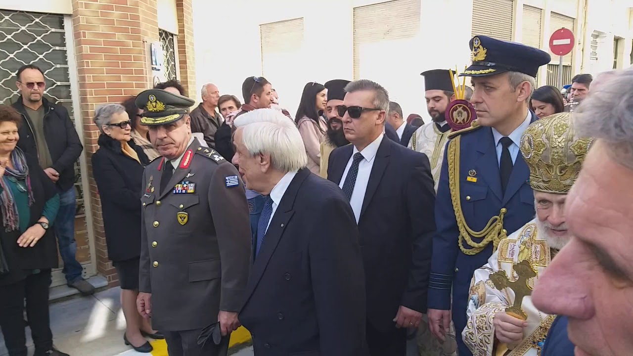 Προκόπης Παυλόπουλος με κόσμο - YouTube